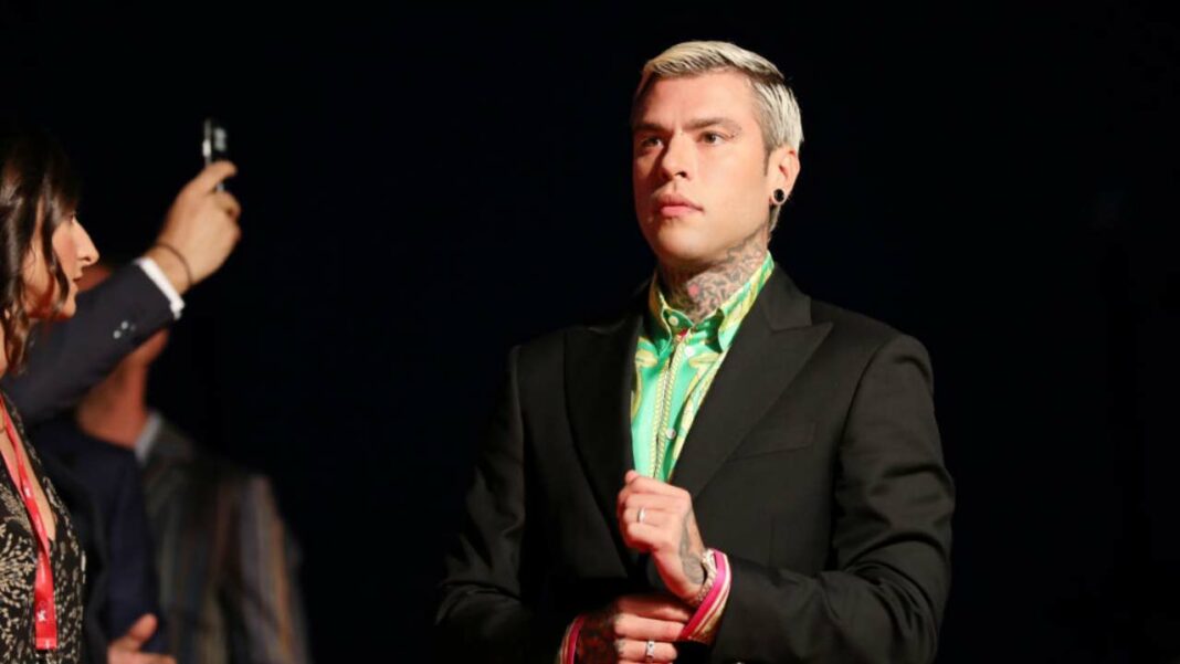 Fedez batte Codacons: querela archiviata ma anche nuovo riconoscimento